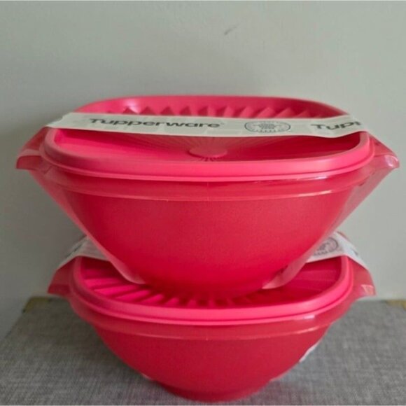 Tupperware | Kitchen | New Vintage Tupperware Bowl Set Servalier Pink ...
